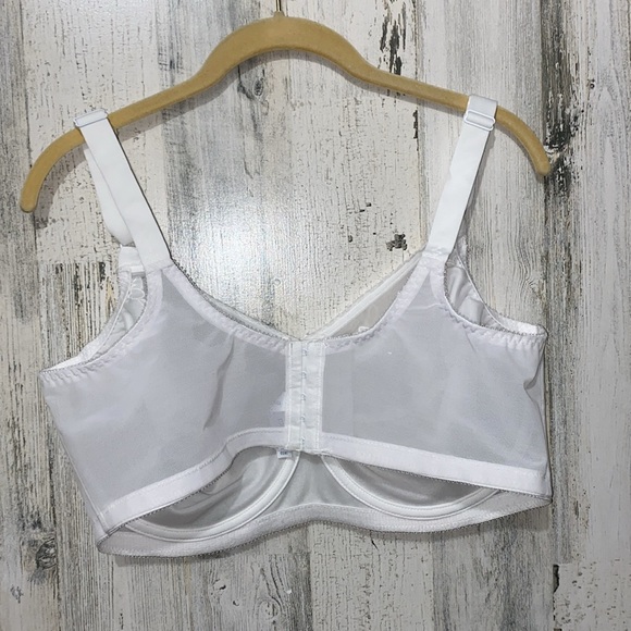 Bali | Intimates & Sleepwear | 823 Bali Underwire Bra | Poshmark